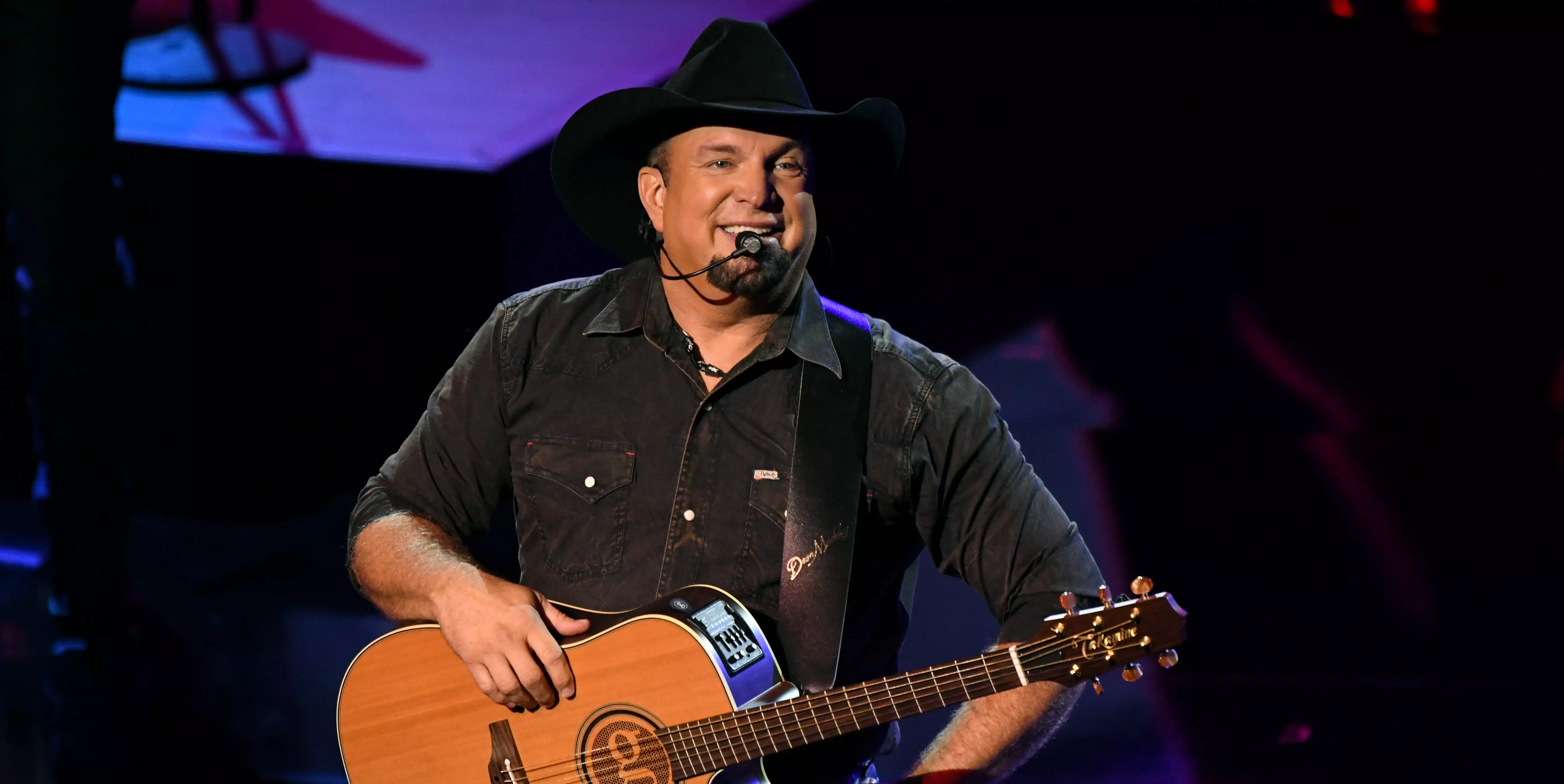 Garth Brooks tshaj tawm Xov Xwm Kev Ua Haujlwm Loj nrog Kev Ncig Saib Xyuas Chaw Ua Si Tshiab Garth Brooks