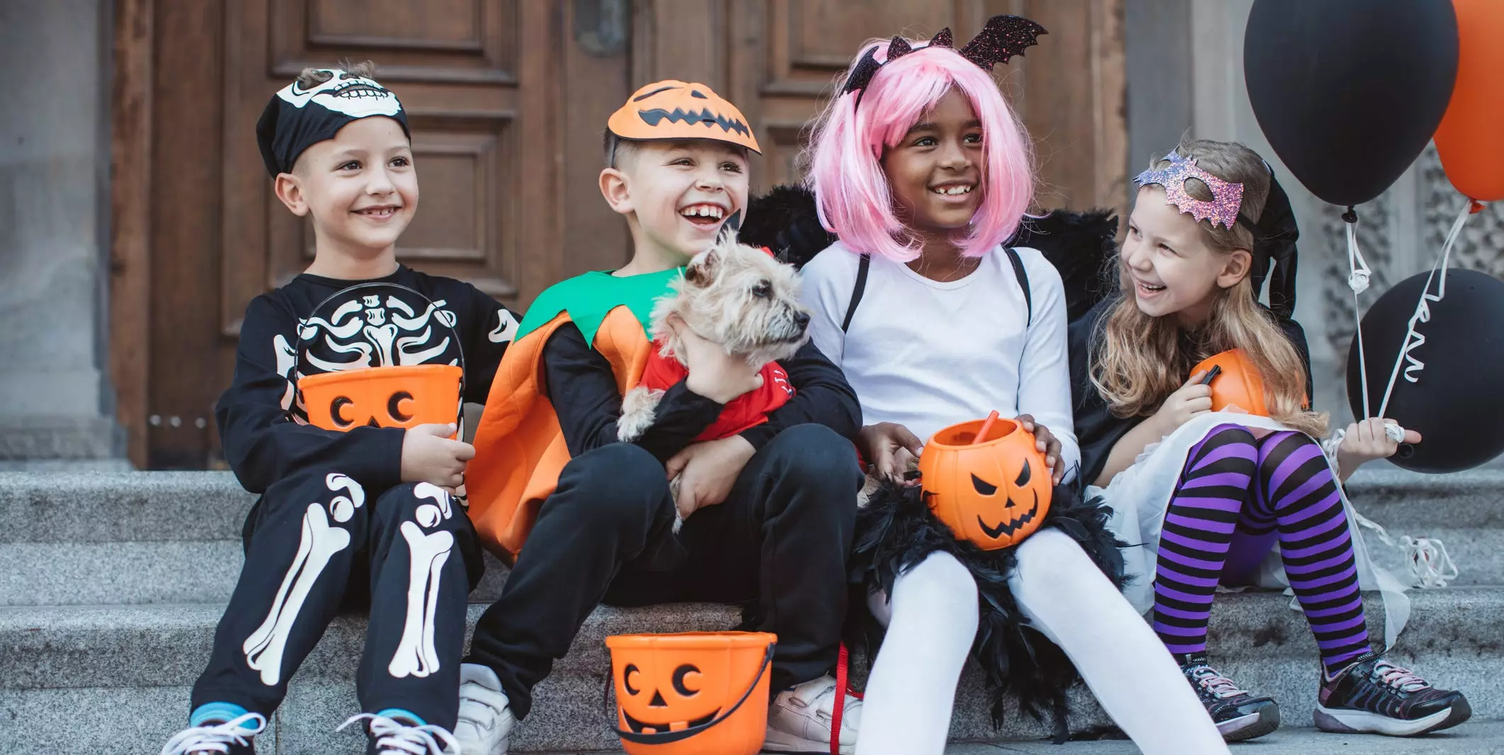 24 Plej Bonaj Hundoj kaj Posedantaj Kostumoj - Kongruaj Hundoj kaj Posedantaj Halloween Kostumoj