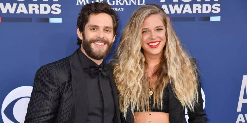 Ĉio Pri Thomas Rhett kaj Geedziĝo kaj Infanoj de Edzino Lauren Akins - Al Kiu Estas Thomas Rhett Edziĝinta?