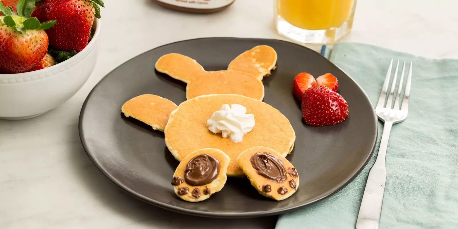 Peter Cottontail Pancakes - सर्वश्रेष्ठ इस्टर ब्रेकफास्ट - Delish.com