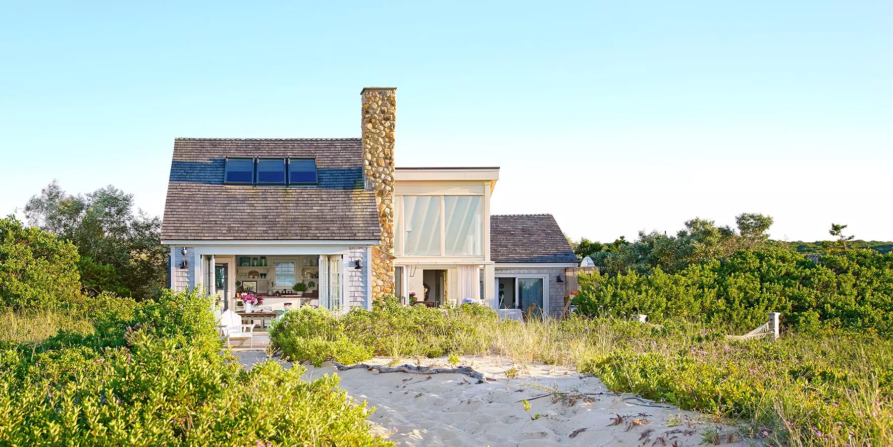 10 coloridas ideas para decorar casas de praia - Martha Vineyard's Beachside House Tour