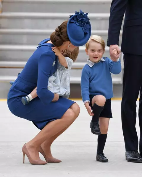 Princ William a Kate Middleton Prílet do Kanady - Royal Family Canada Tour
