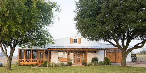 Fixer Upper Proposal - Marine Proposes to Girlfriend Beside Chip and Joanna Gaines