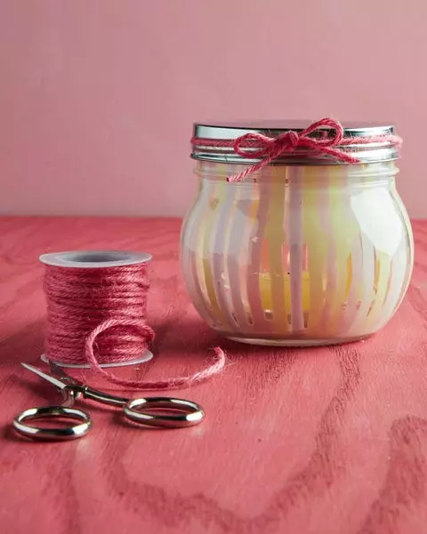 Iingqayi ezingama-29 zoSuku lweValentine lweMason-I-DIY Valentine's Day Mason Jar Craft Ideas