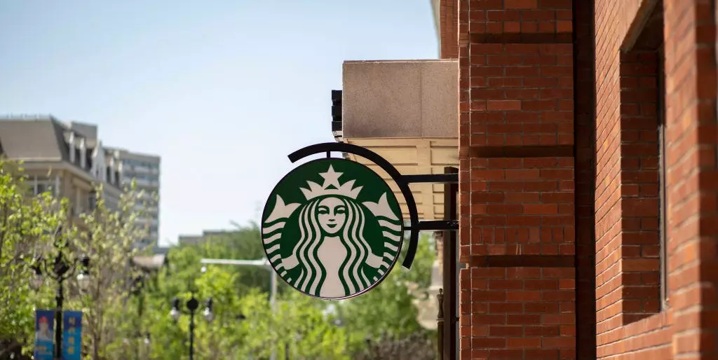 Ці адкрыты Starbucks на Дзень падзякі ў 2021 годзе? - Гадзіны падзякі Starbucks 2021