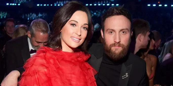 Príbeh lásky Kacey Musgraves a manžela Rustona Kellyho - Kacey Musgraves a Ruston Kelly žiadajú o rozvod