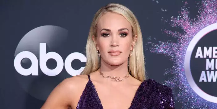 Fansat janë të egër pasi Carrie Underwood ndan një foto të re prapa skenës nga rezidenca e saj