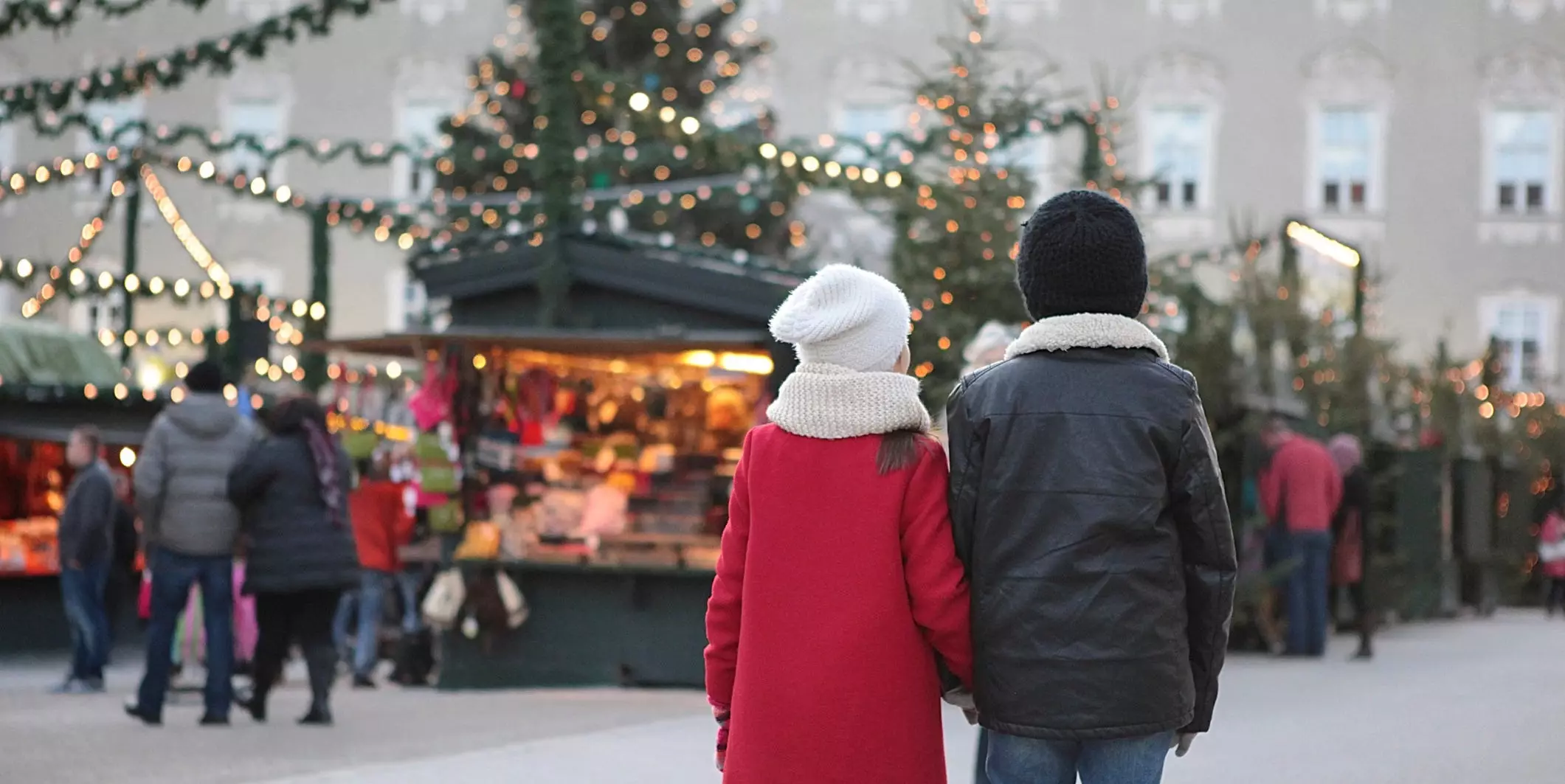 9 films de Noël Hallmark tournés dans de petites villes - Voyage sur la route du film de Noël Hallmark